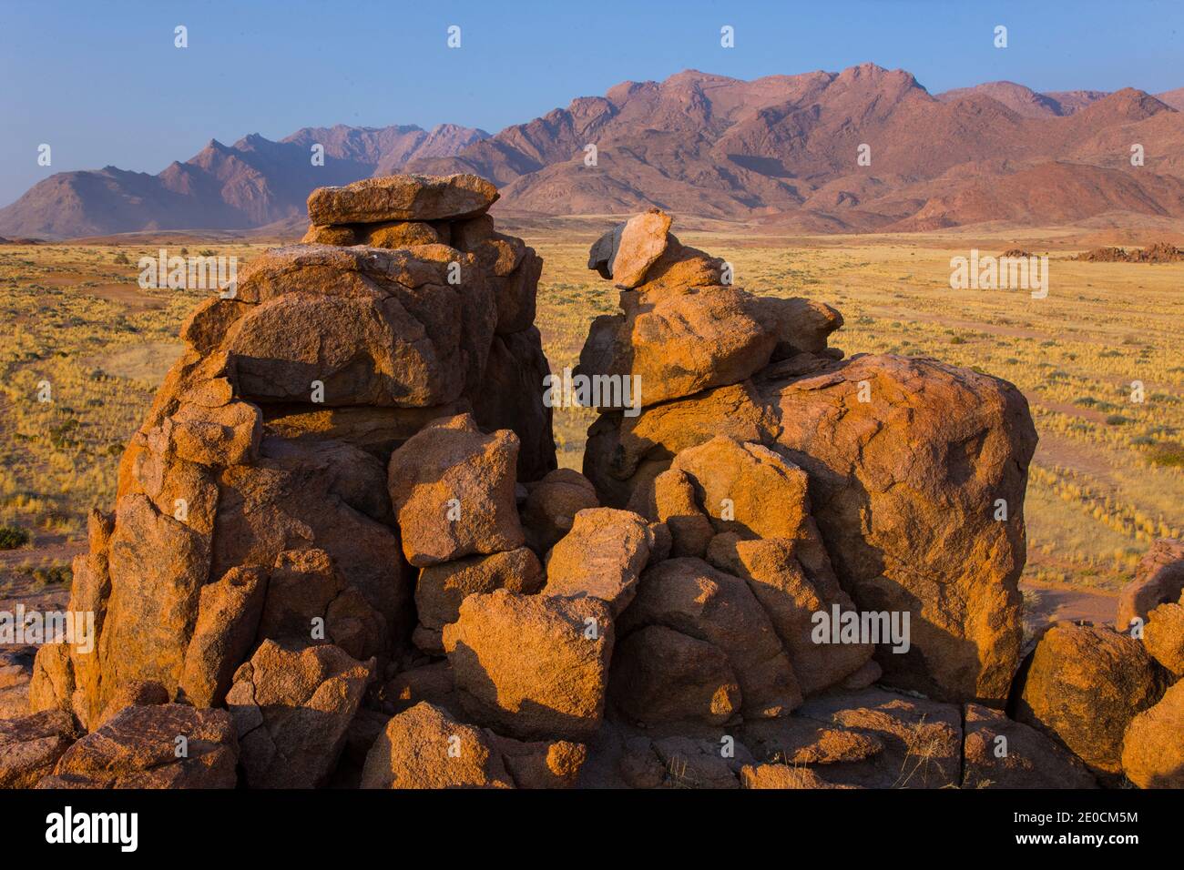 Montañas Branberg, Desierto del Namib, Namibia, Africa Stock Photo - Alamy