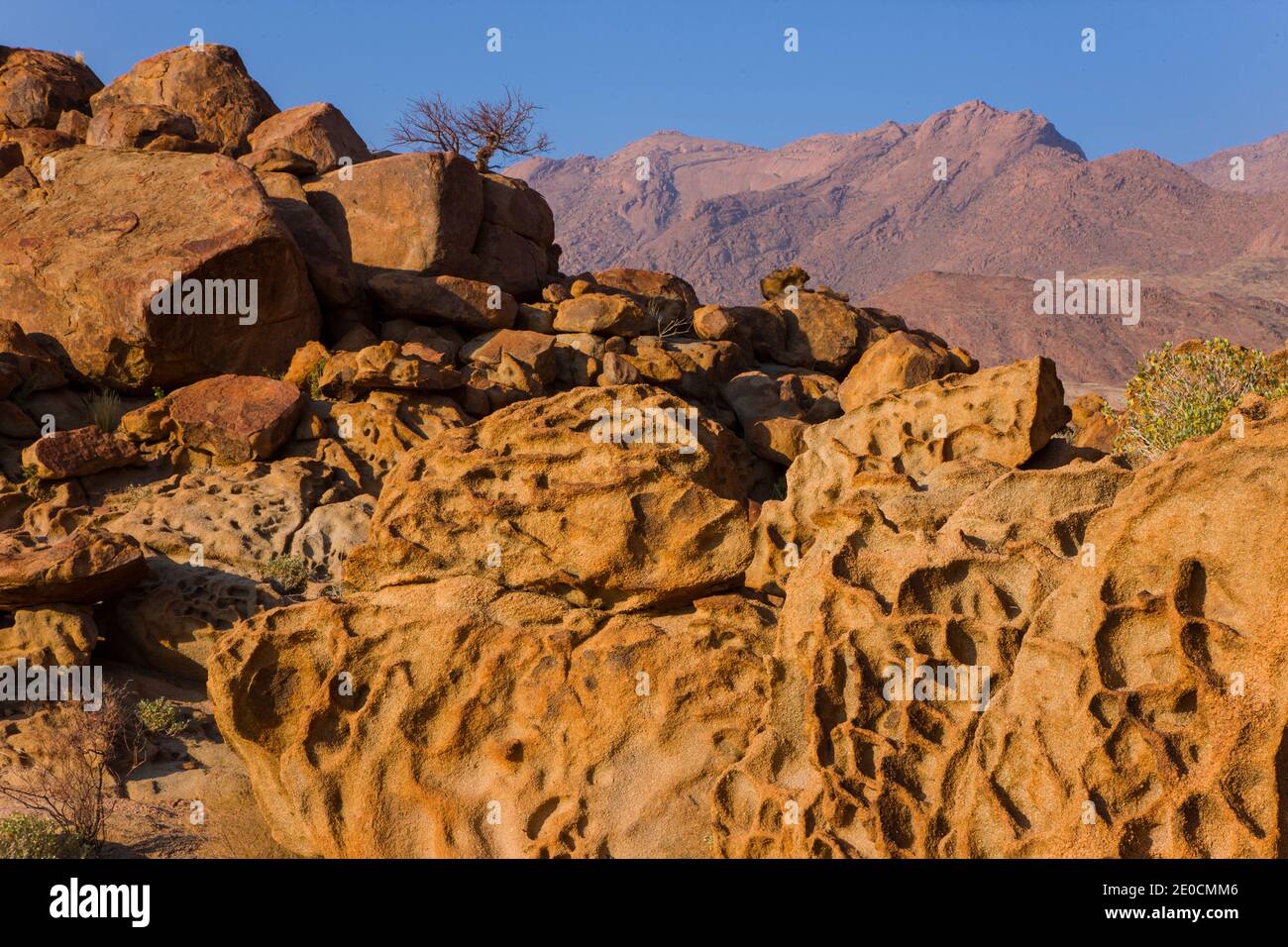 Montañas Branberg, Desierto del Namib, Namibia, Africa Stock Photo - Alamy