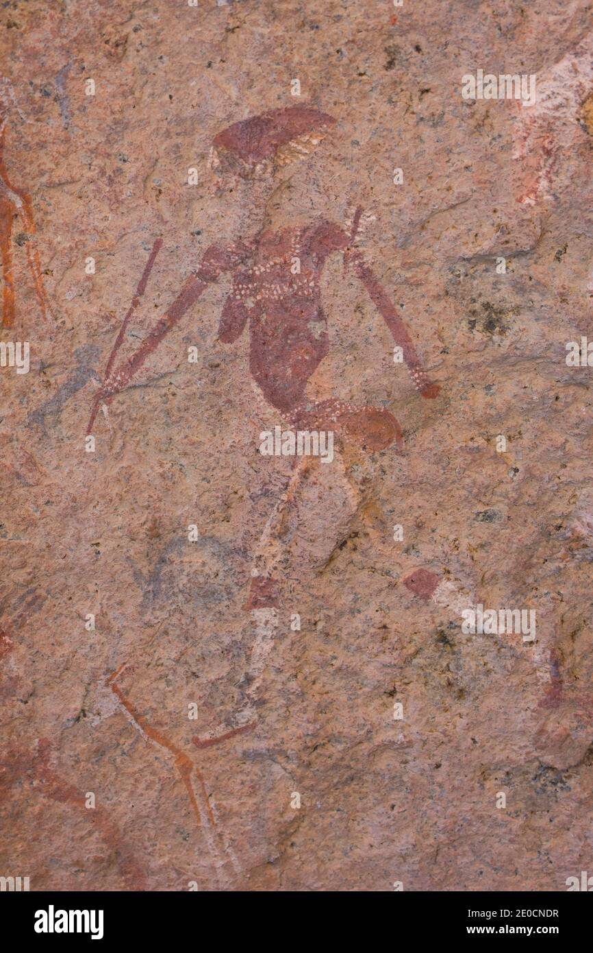 Pinturas rupestres en las Montañas Branberg, Desierto del Namib ...