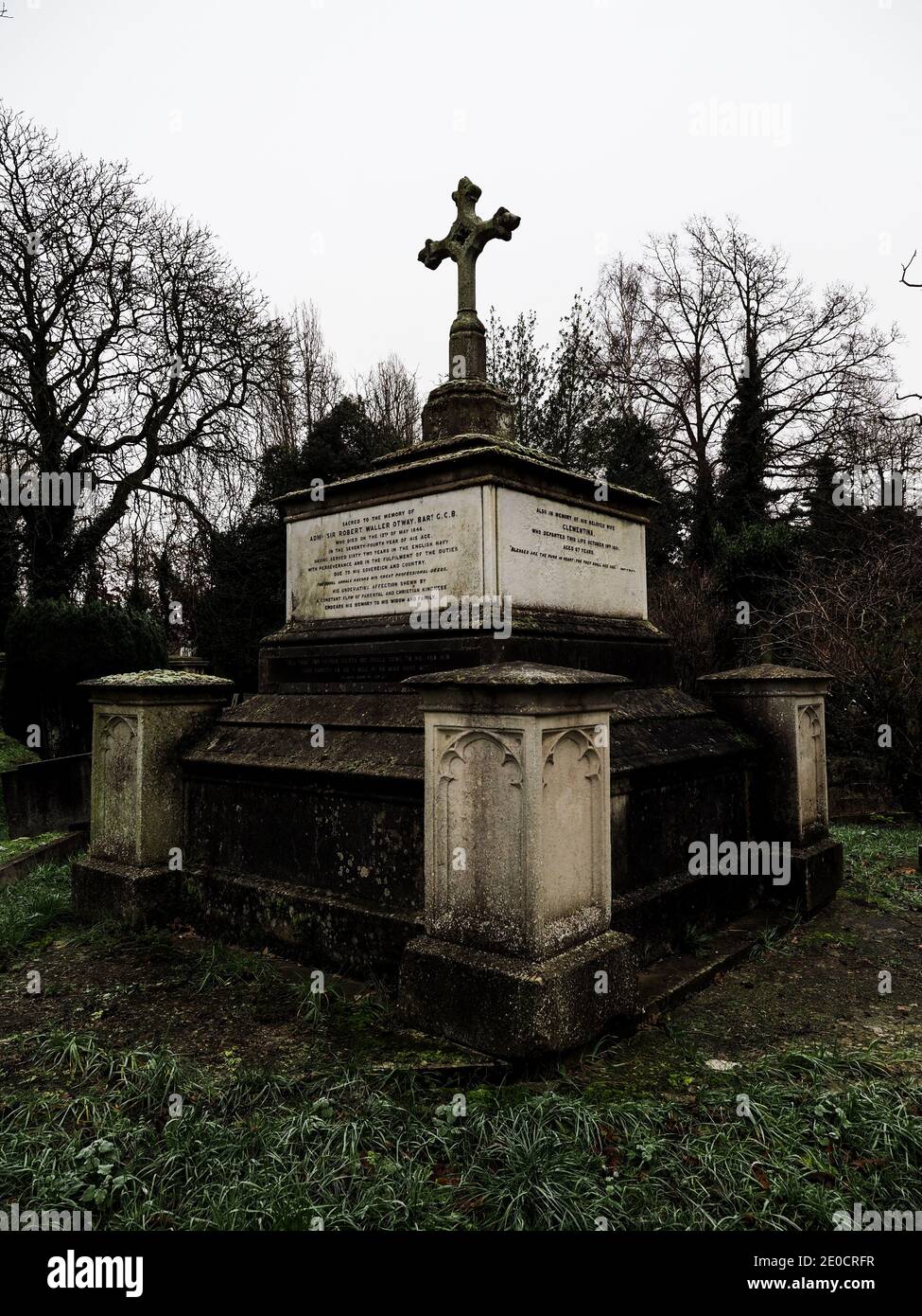 Kensal Green Cemetery Stock Photo - Alamy