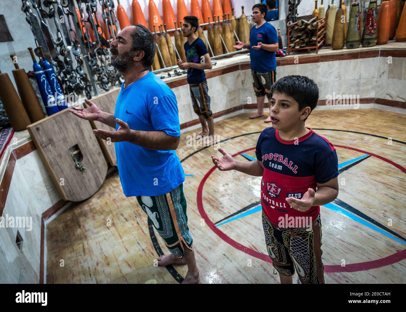 Pray on the end of training session in Zoorkhaneh (House of Strength ...