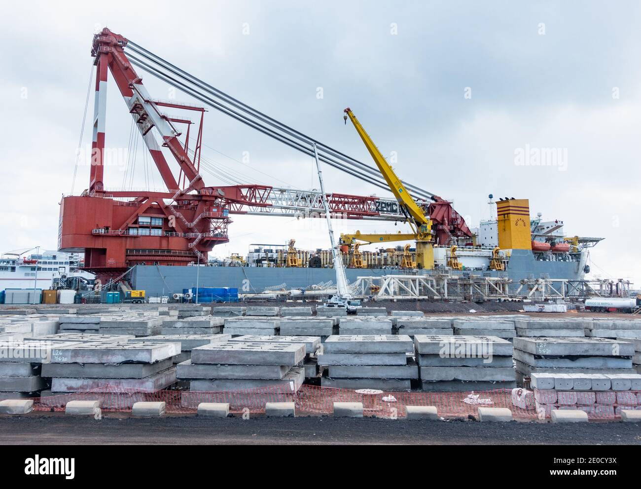 Natural gas pipeline hi-res stock photography and images - Alamy