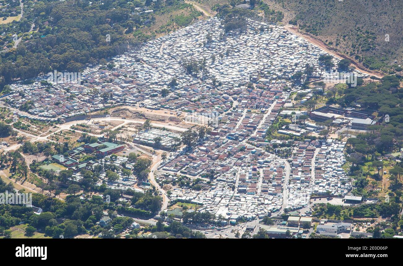 Aerial informal housing south africa hi-res stock photography and ...