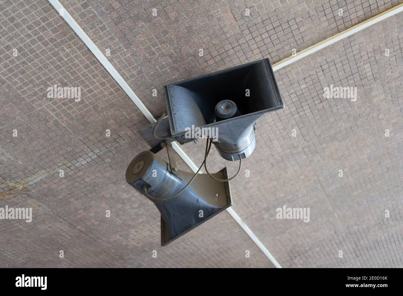 Tone of voice hi-res stock photography and images - Alamy