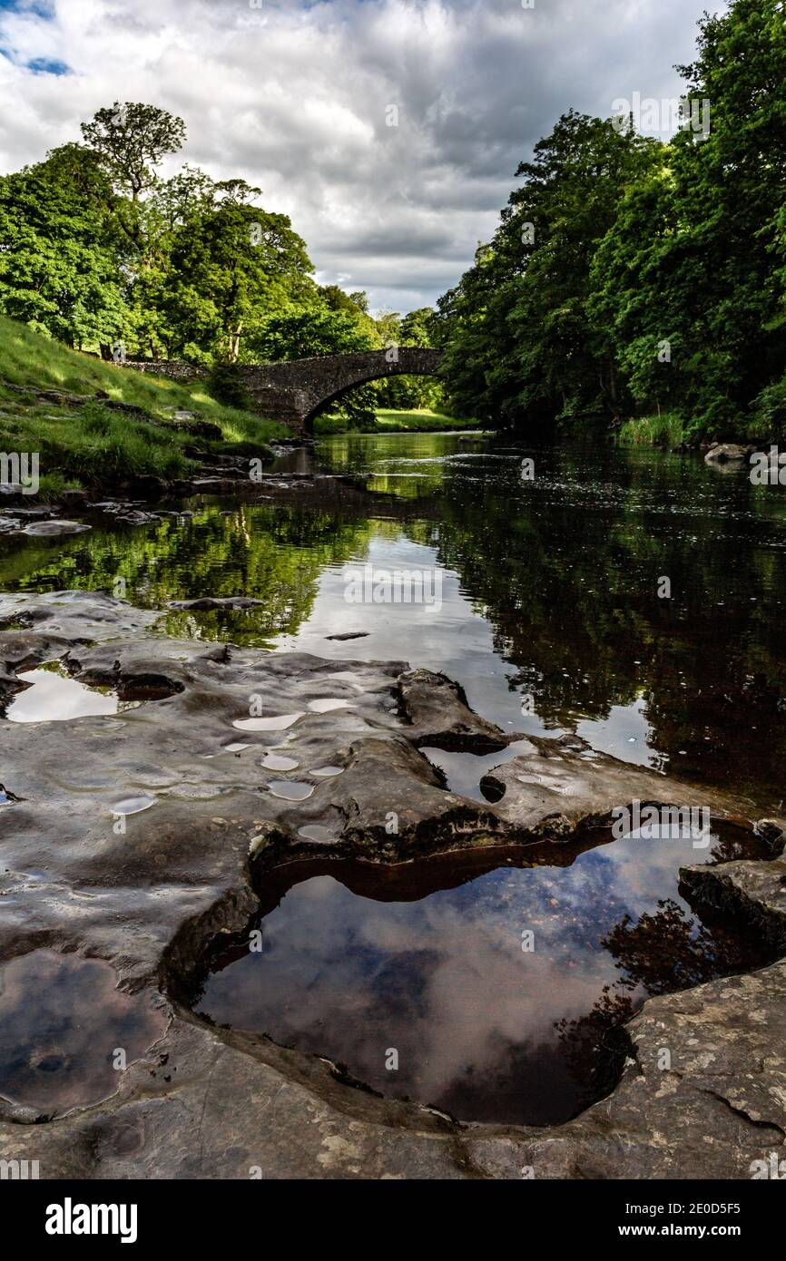Stainforth Packhorse Bridge High Resolution Stock Photography and ...