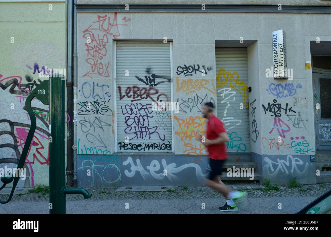 Graffiti, Monumentenstrasse, Schoeneberg, Berlin, Deutschland Stock ...