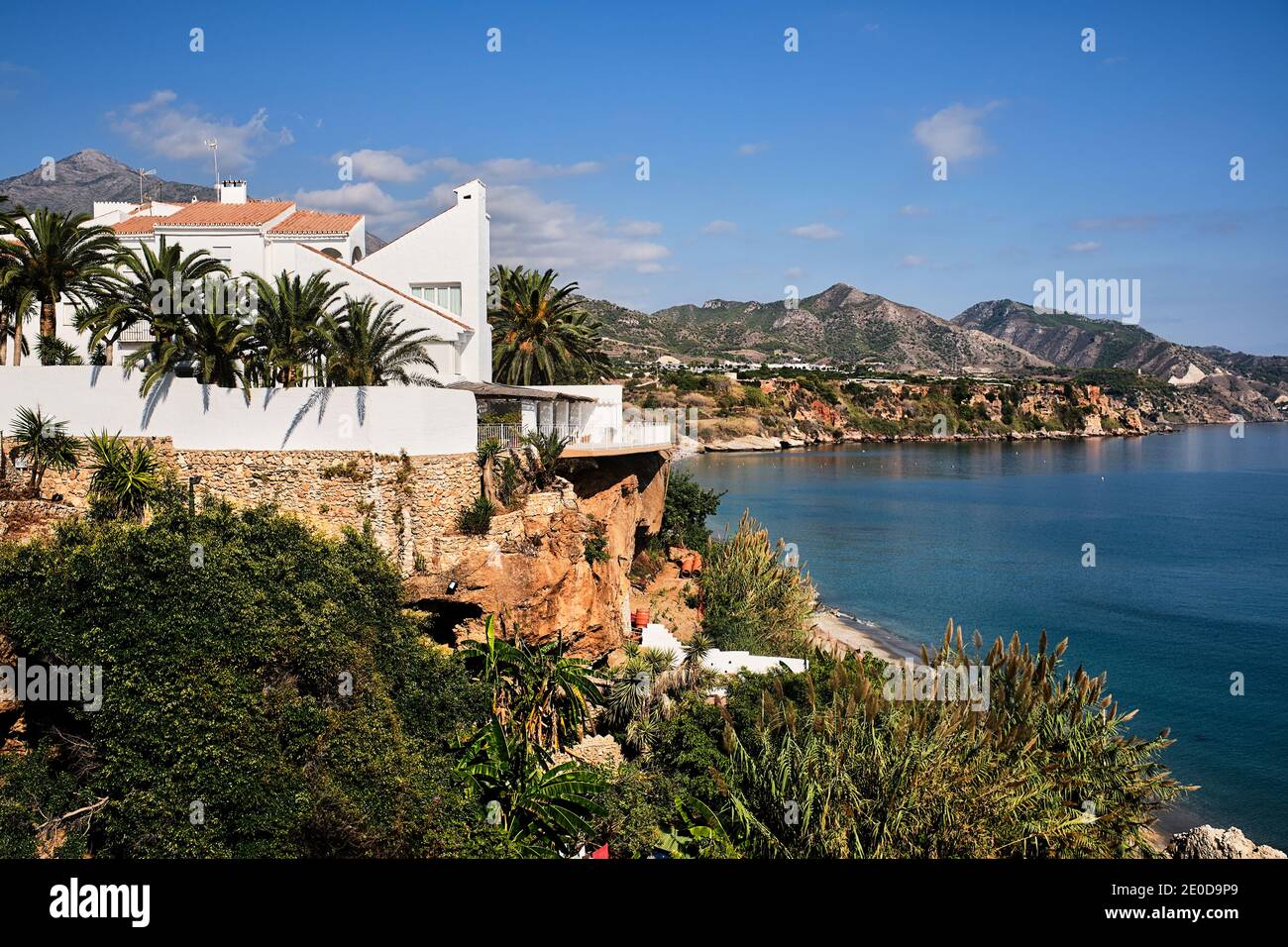 Calm sea under blue sky hi-res stock photography and images - Alamy