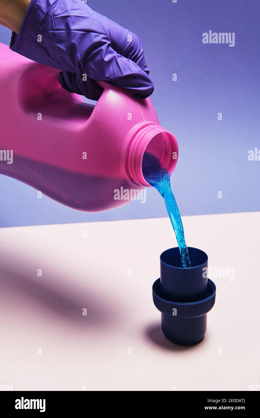 Detergent pouring in hi-res stock photography and images - Alamy