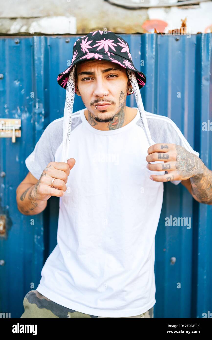 Informal clothing hi-res stock photography and images - Alamy