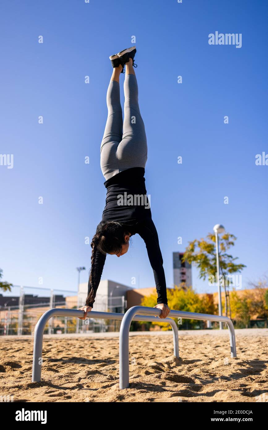 Gymnast Handstand Vertical High Resolution Stock Photography and Images ...