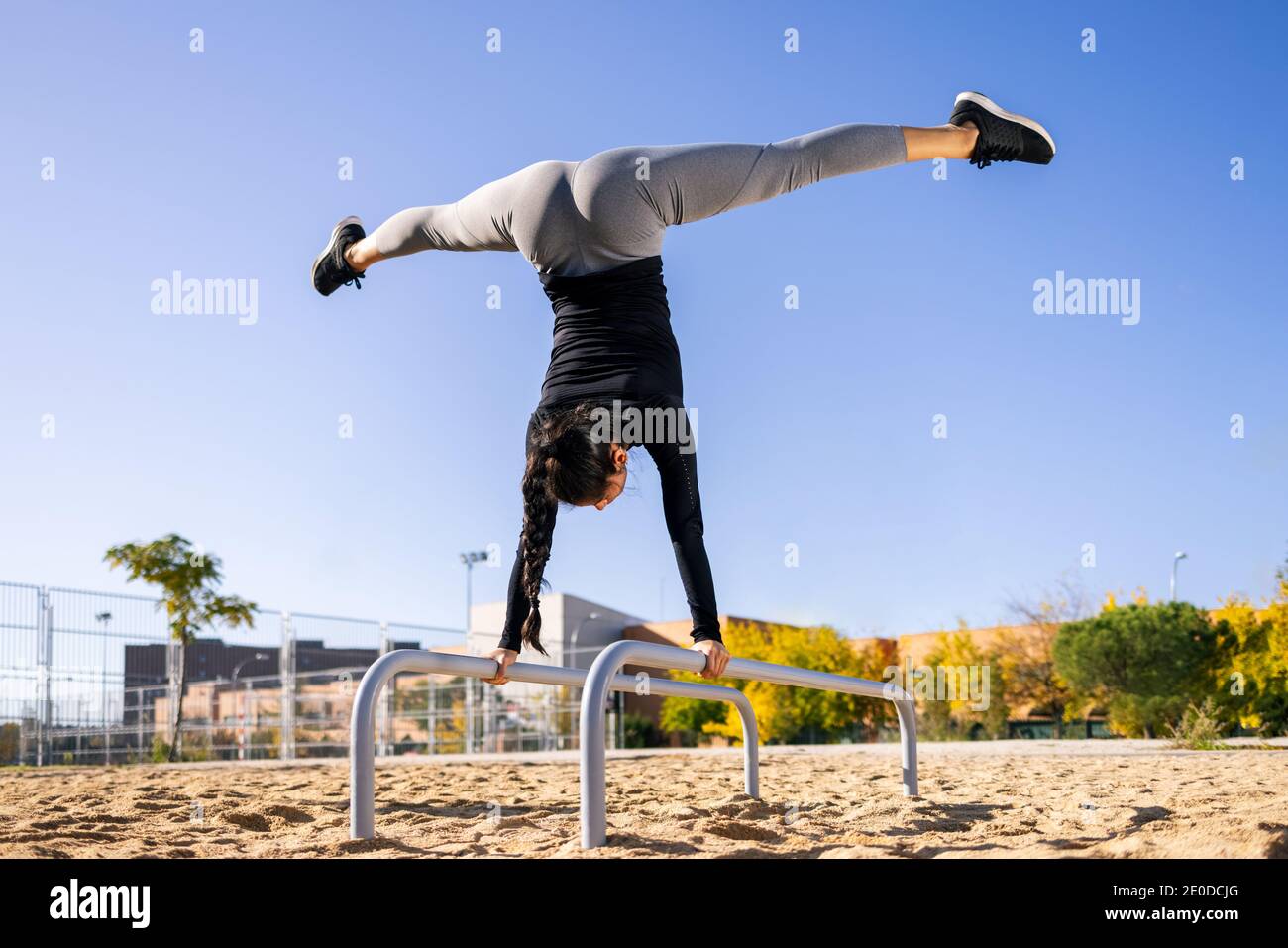 Parallel bar gymnast hi-res stock photography and images - Alamy