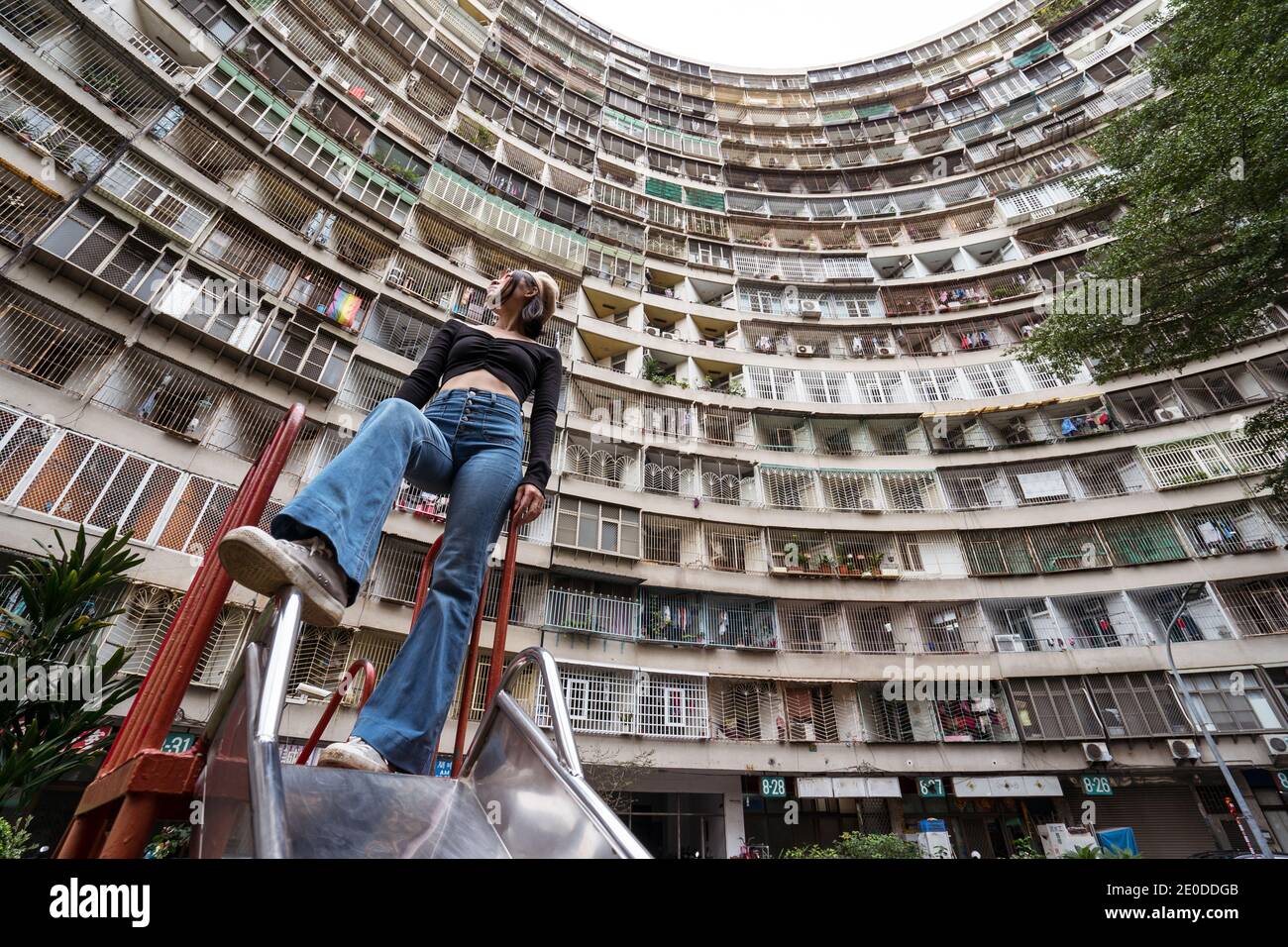 Curve facade hi-res stock photography and images - Alamy