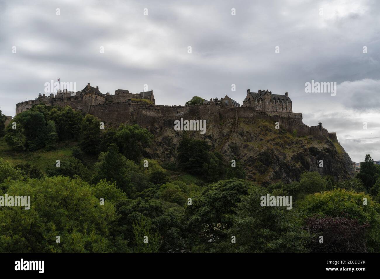 Low angle of spectacular scenery of ancient Edinburgh Castle on ...