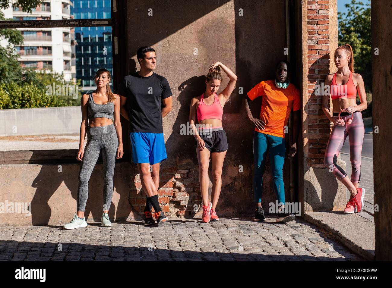 Multiracial group athlete hi-res stock photography and images - Alamy