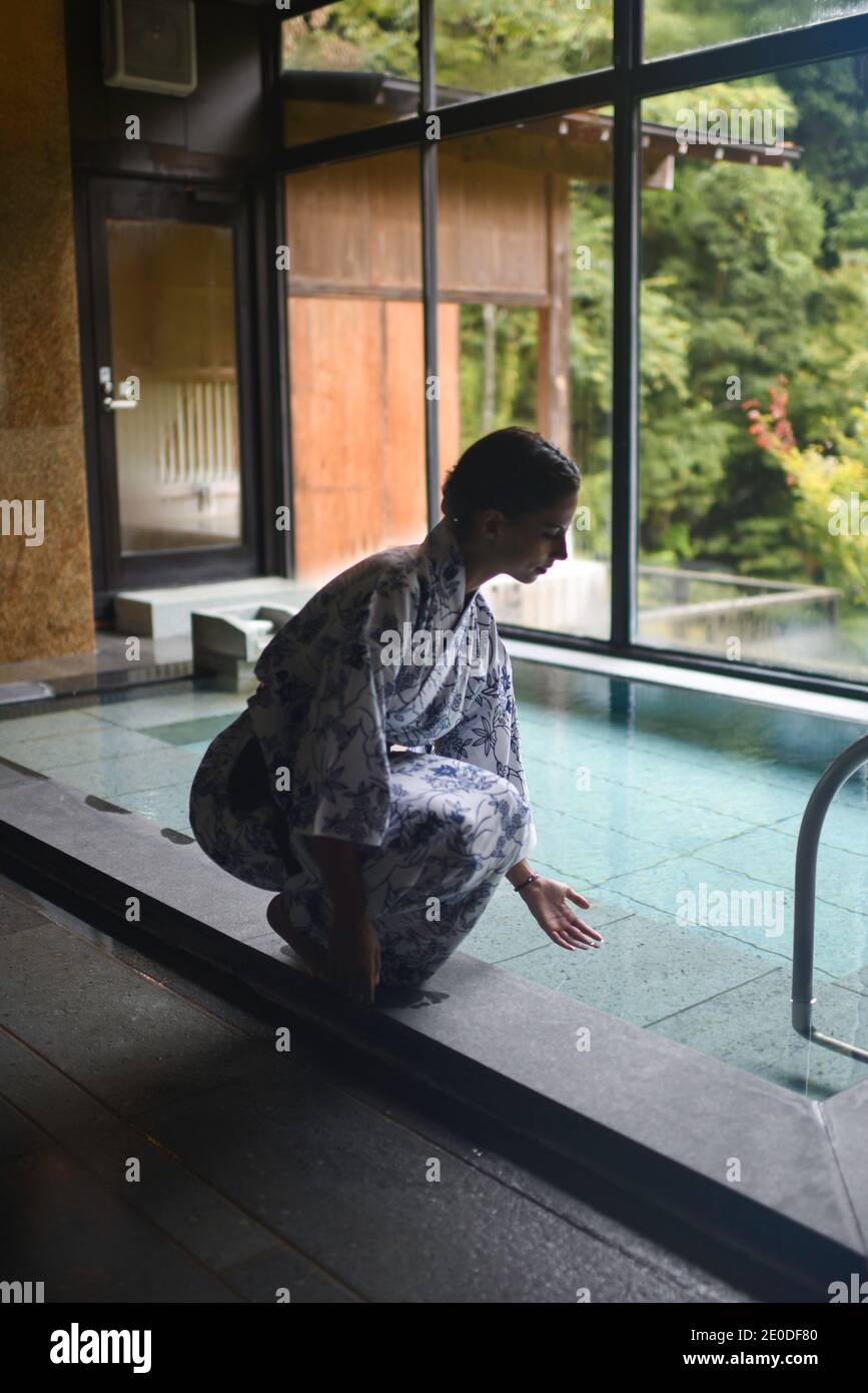 Japanese onsen woman hi-res stock photography and images - Alamy