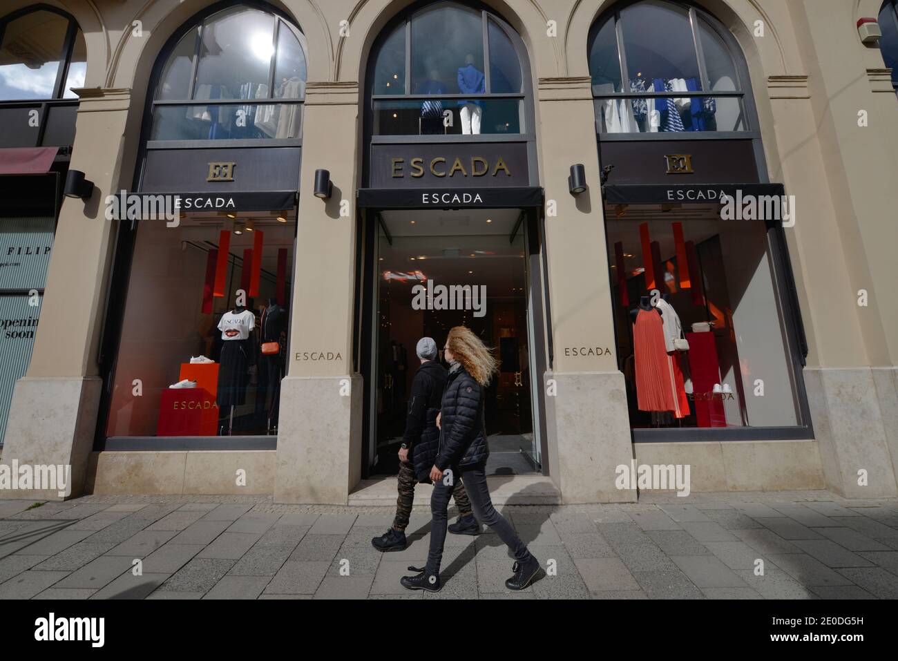 Escada, Maximilianstrasse, Muenchen, Bayern, Deutschland Stock Photo ...