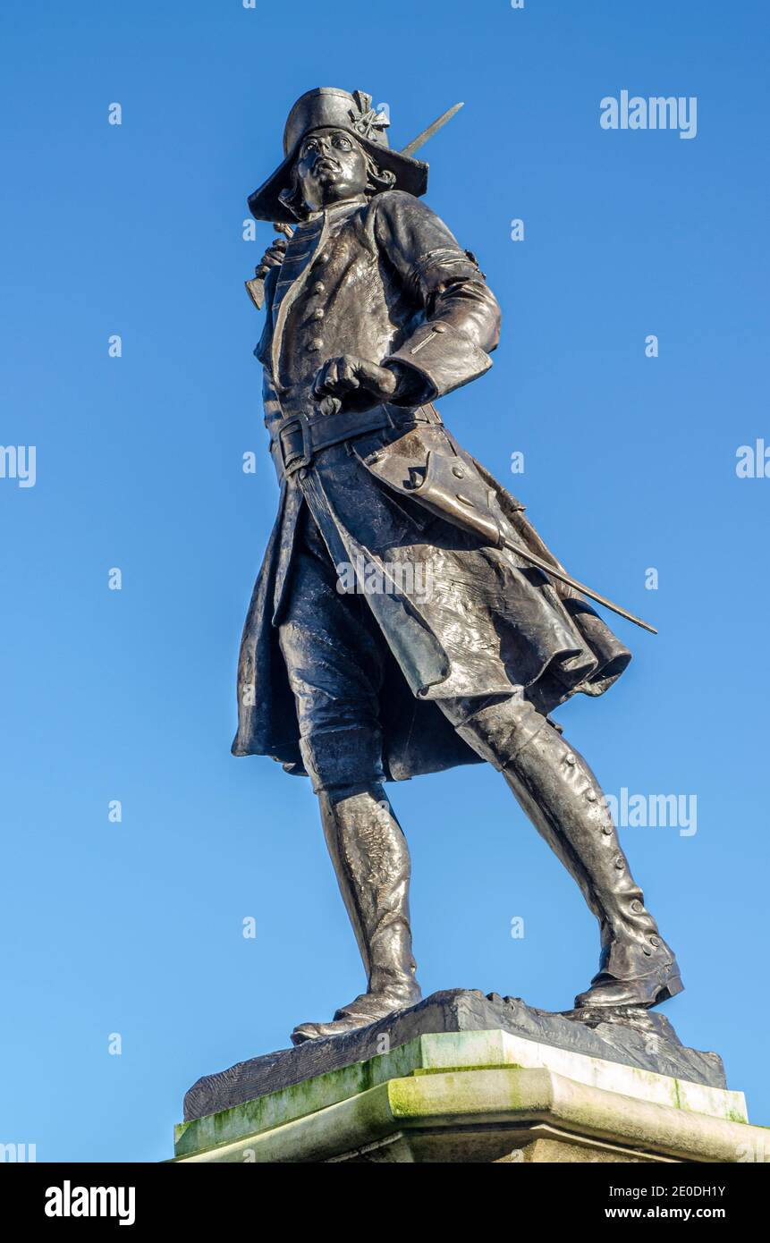Westerham General Wolfe statue Stock Photo - Alamy