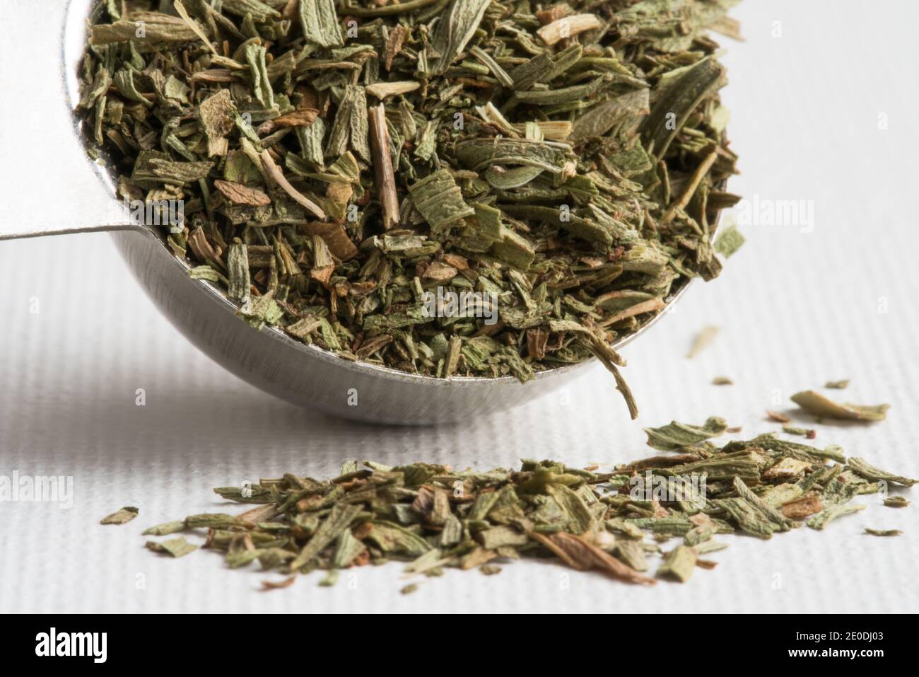Tarragon dried herb hi-res stock photography and images - Alamy