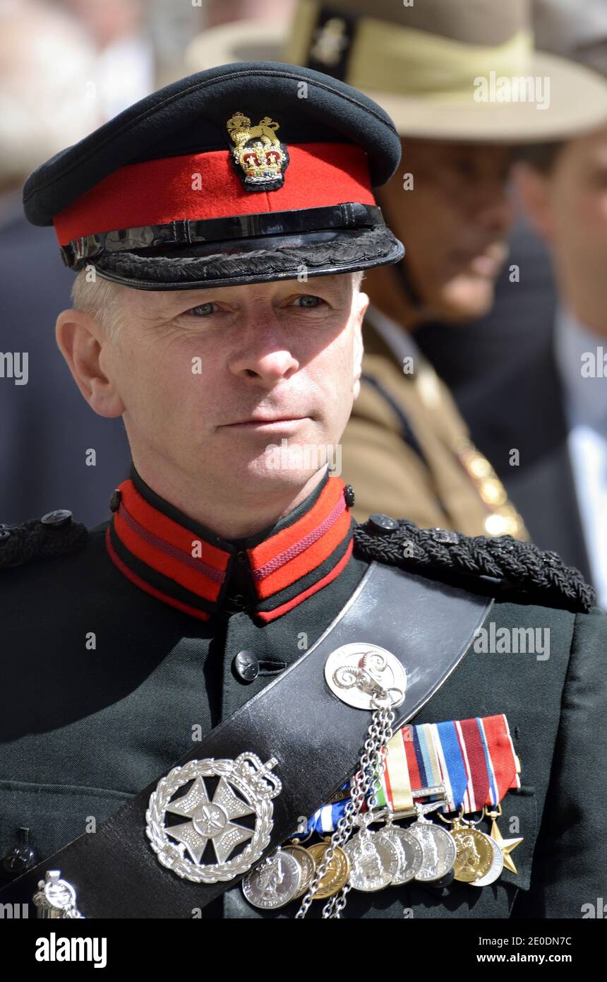 British army soldier and uniform hi-res stock photography and images ...