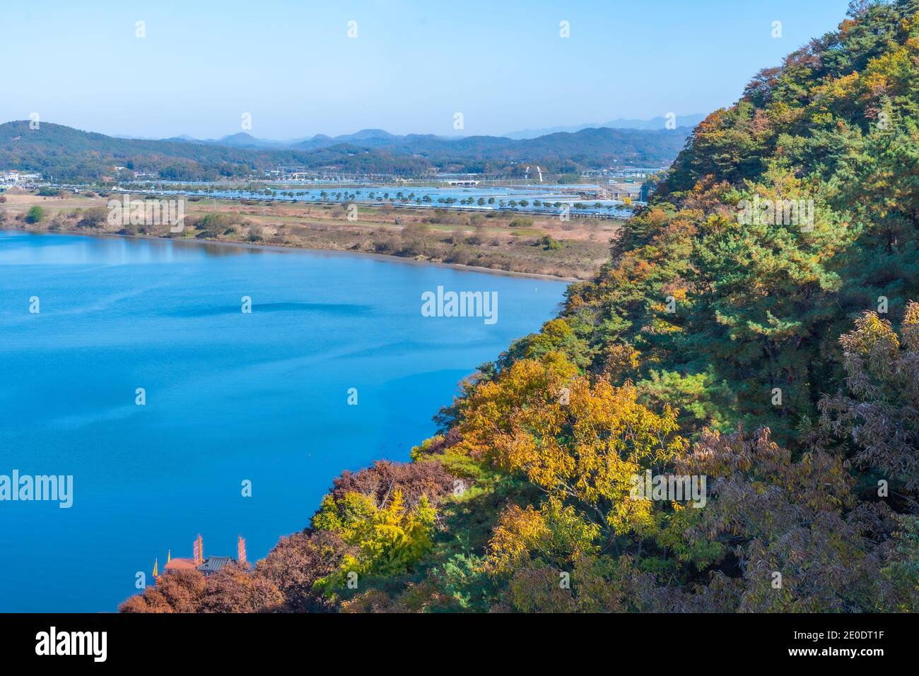 Riverside plot hi-res stock photography and images - Alamy