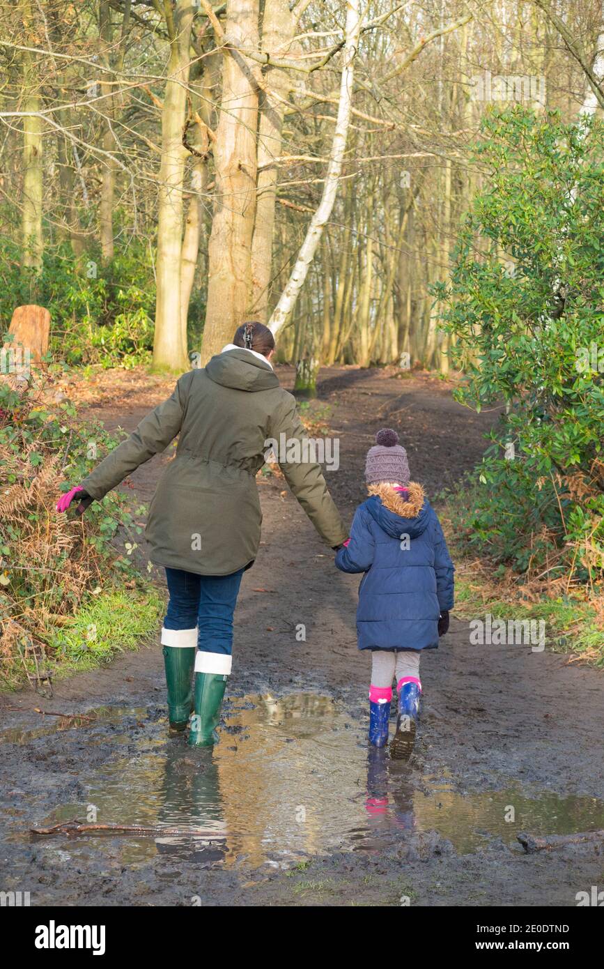 Child puddle mother hi-res stock photography and images - Alamy