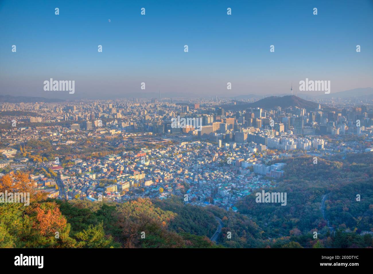 Sunset aerial view of Seoul from Inwangsan mountain, Republic of Korea ...