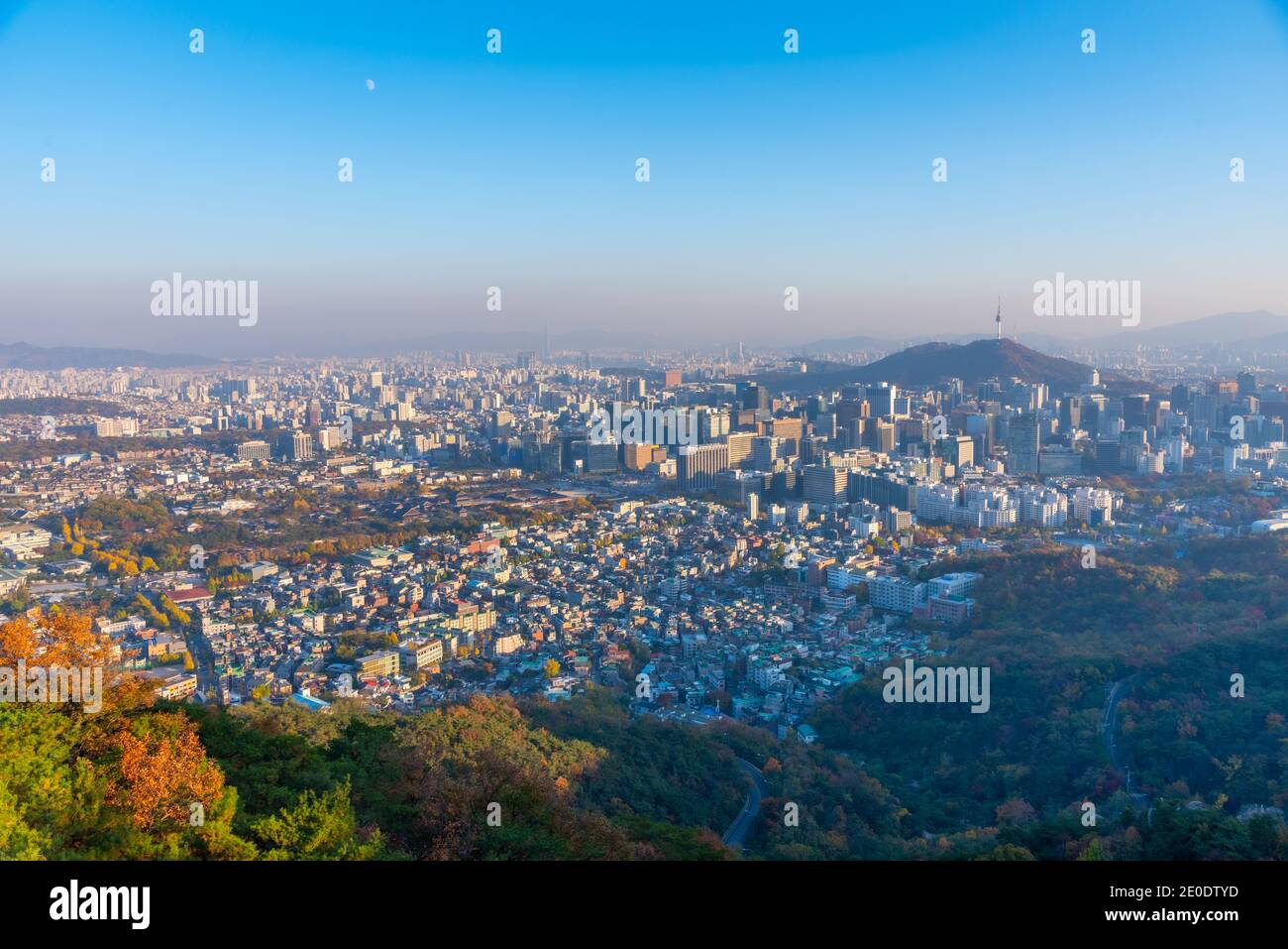Sunset aerial view of Seoul from Inwangsan mountain, Republic of Korea ...