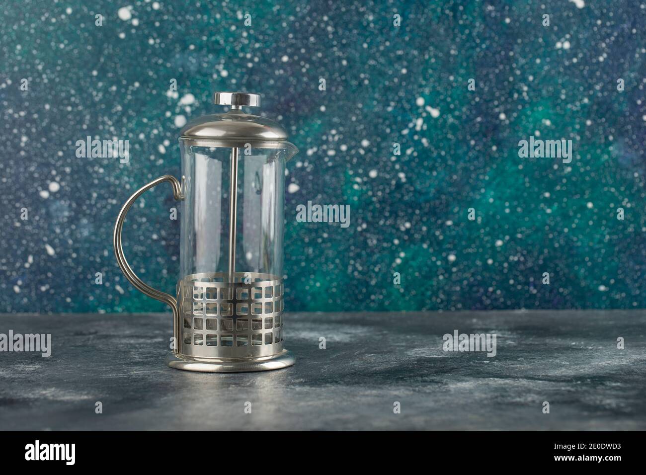 Empty teapot hi-res stock photography and images - Alamy