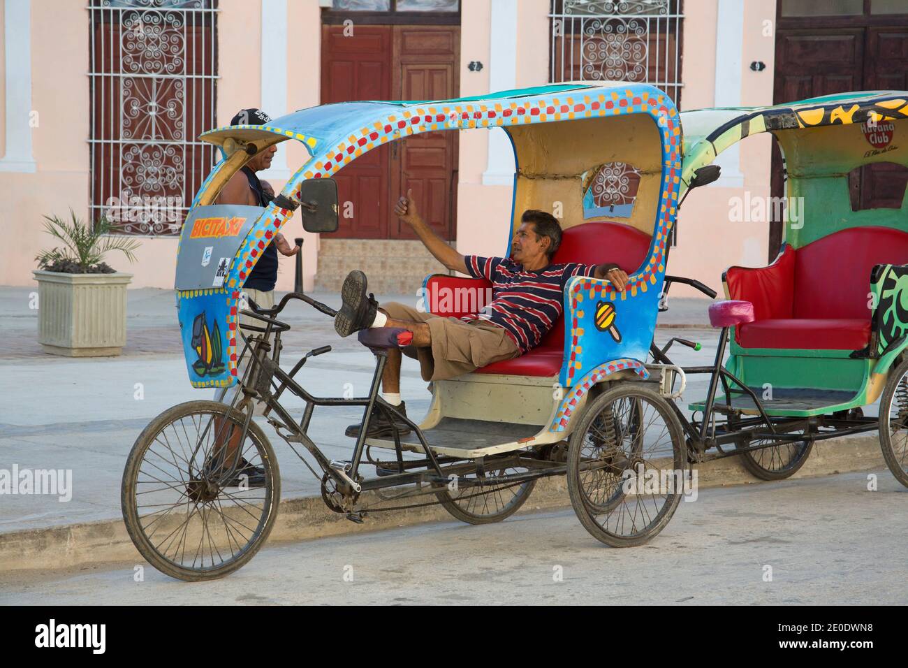 Colourful taxis hi-res stock photography and images - Alamy