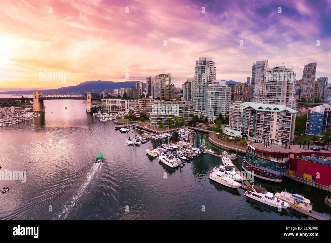 Vancouver aerial hi-res stock photography and images - Alamy
