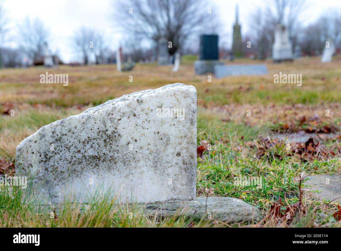 Angle grave marker hi-res stock photography and images - Alamy