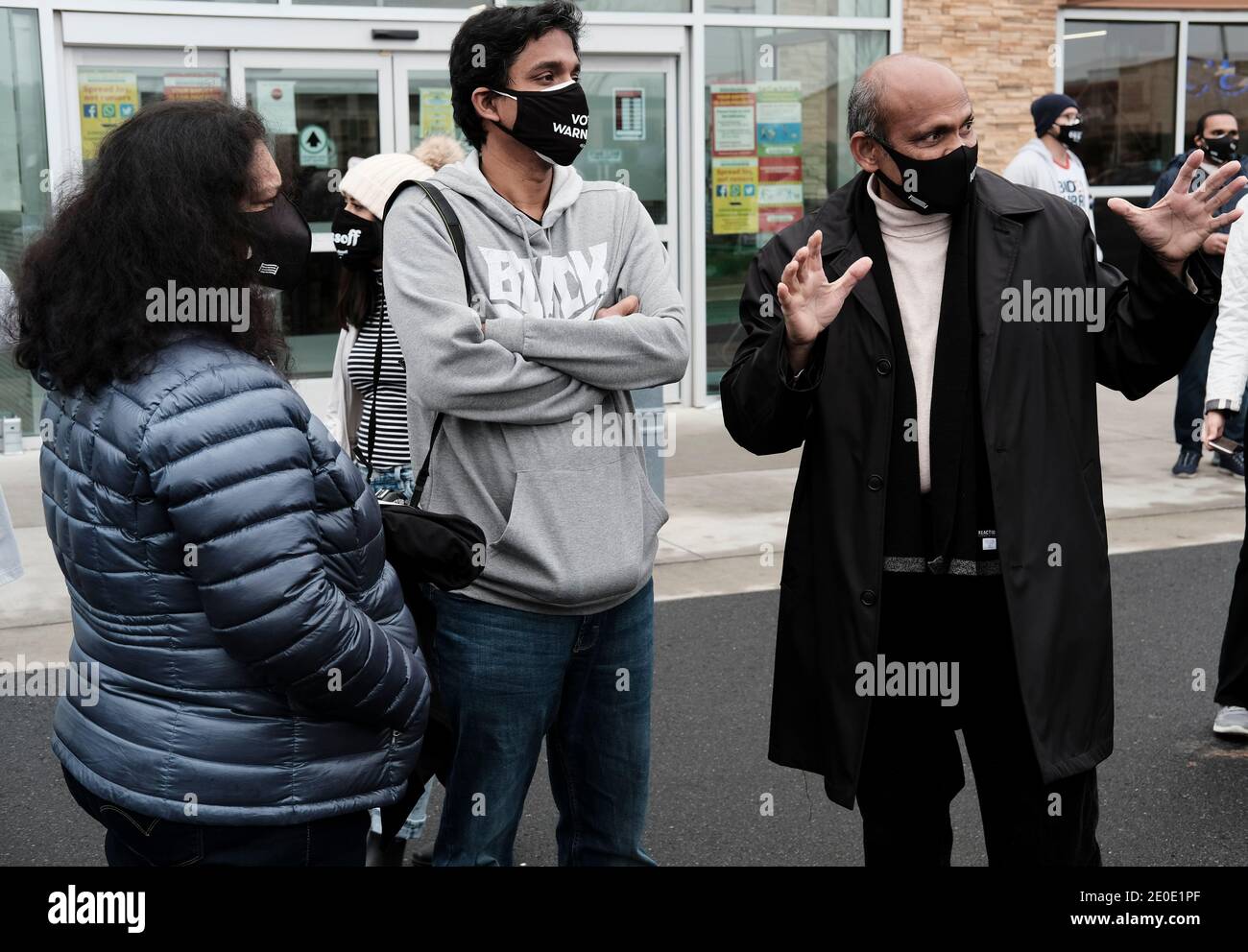 Muslim voting 2020 hi-res stock photography and images - Alamy