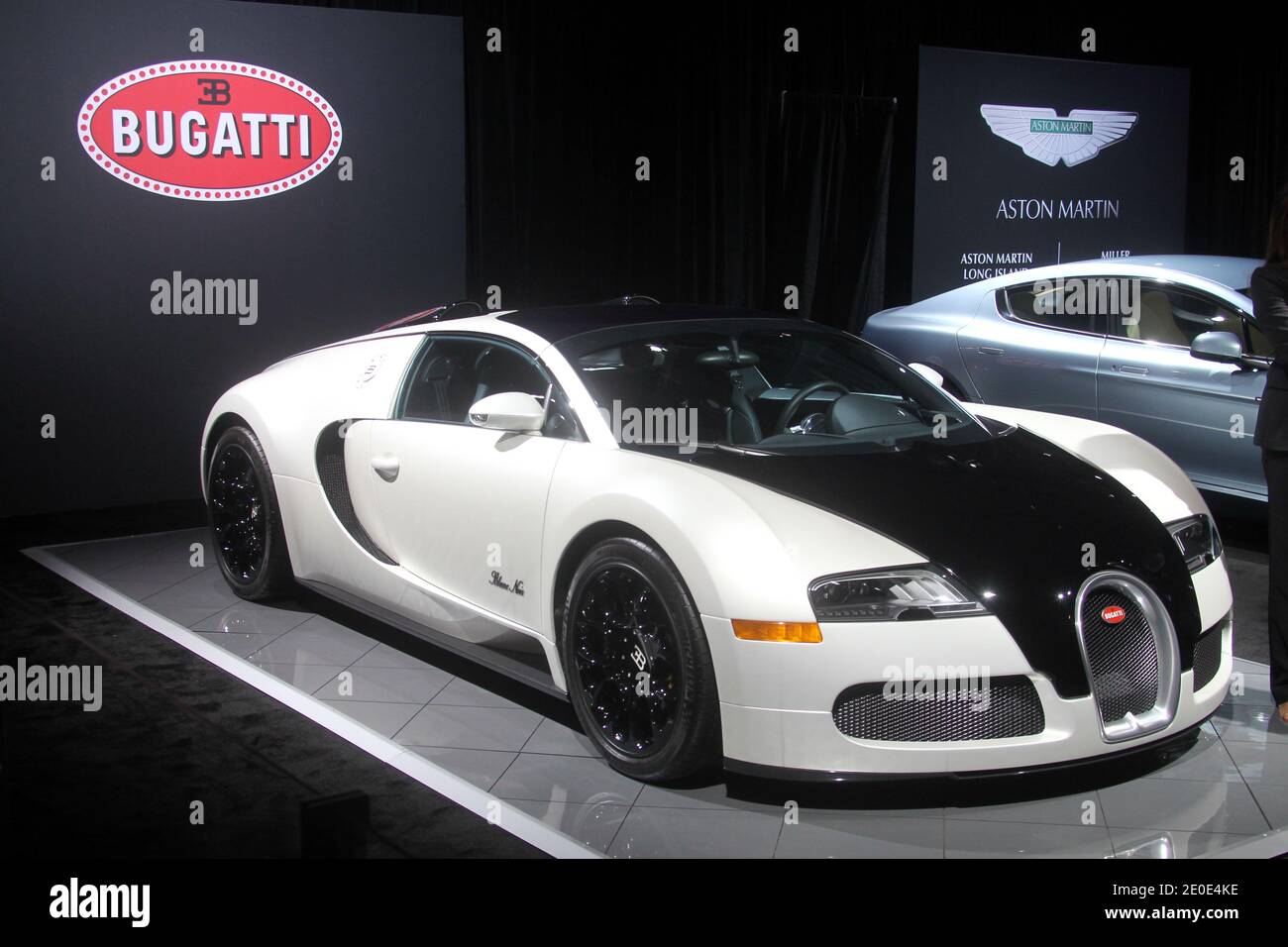 Bugatti noir hi-res stock photography and images - Alamy