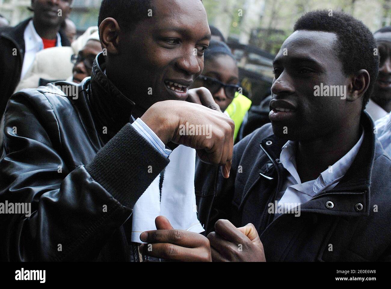 Hundreds of Malians demonstrate for the peace and Malian people unity ...
