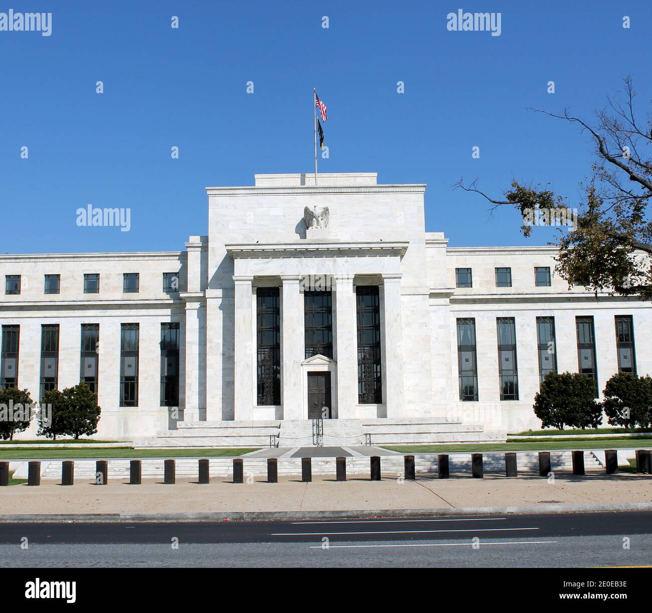 Federal reserve building hi-res stock photography and images - Alamy