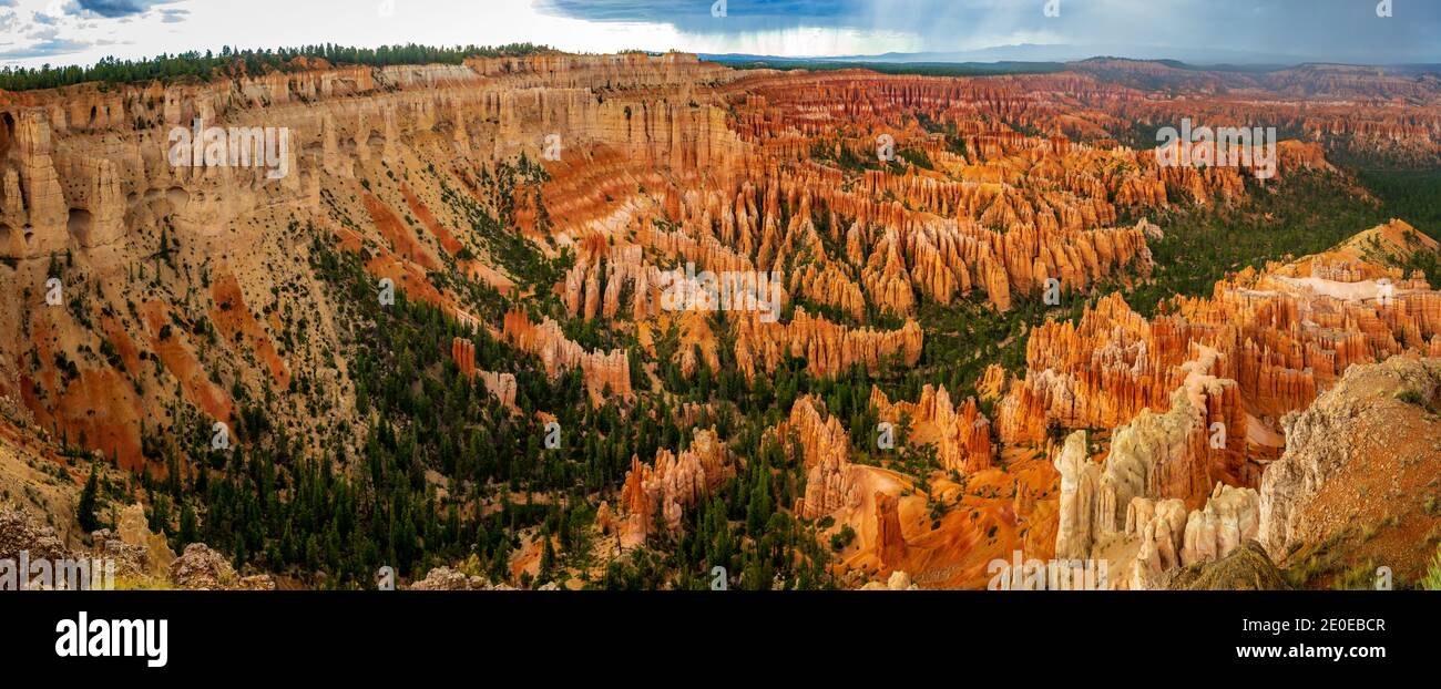 Bryce Amphitheater viewed from Bryce Point, in Bryce Canyon National ...
