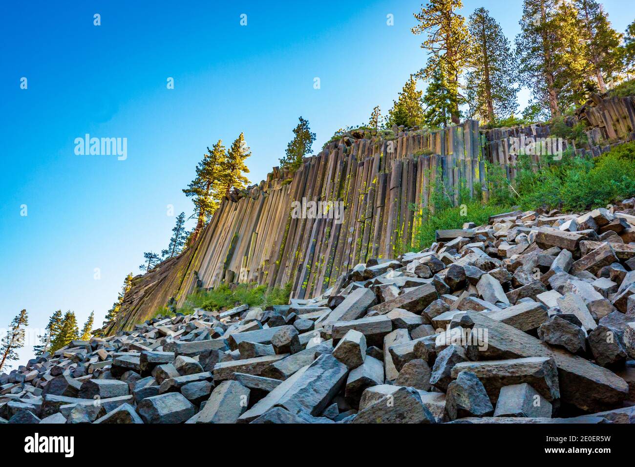 The unusual rock formation of columnar basalt at Devils Postpile ...