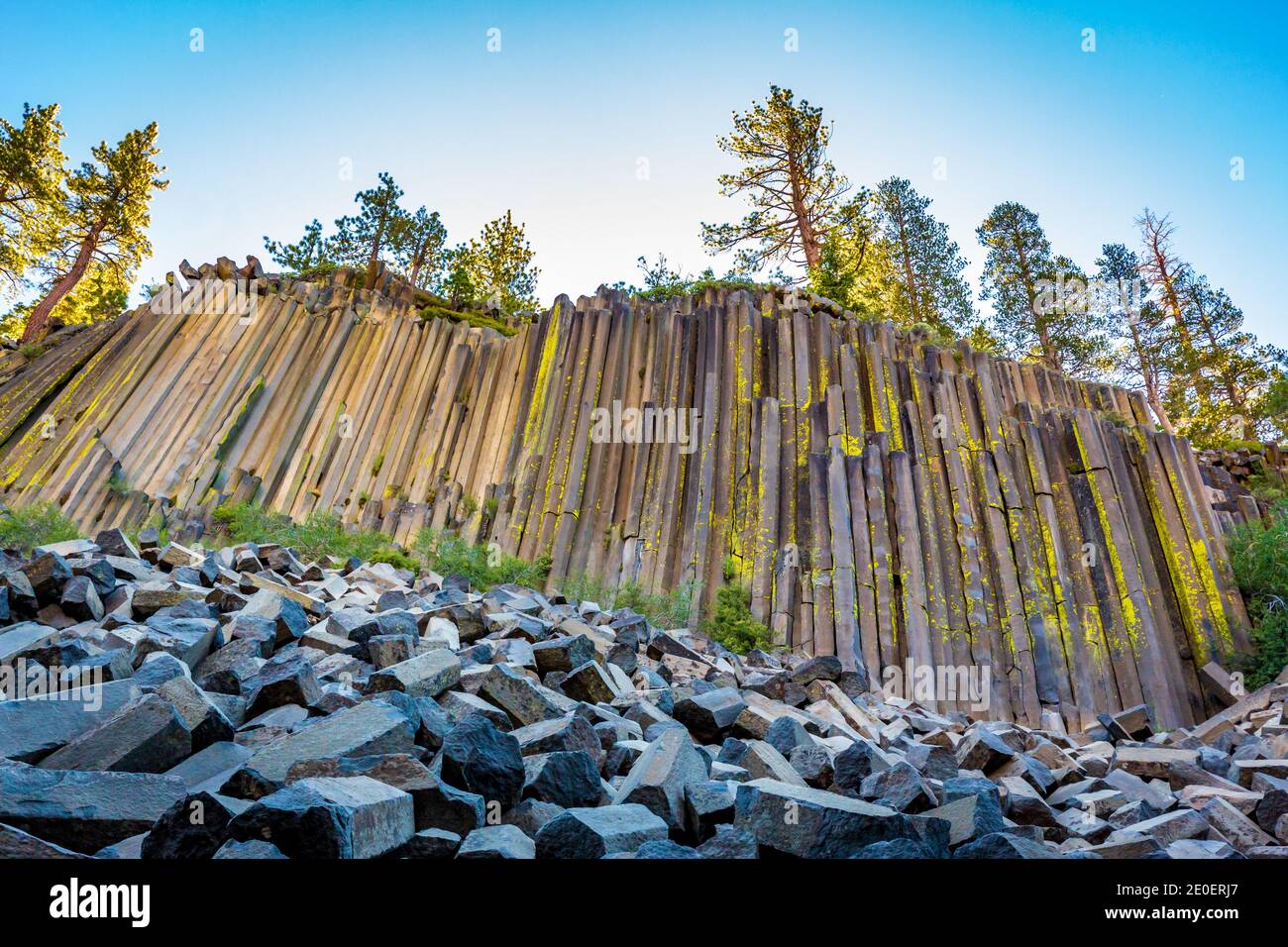 The unusual rock formation of columnar basalt at Devils Postpile ...