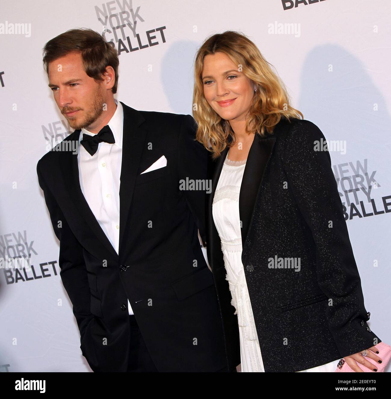 Pregnant actress Drew Barrymore with actor Will Kopelman attend the ...