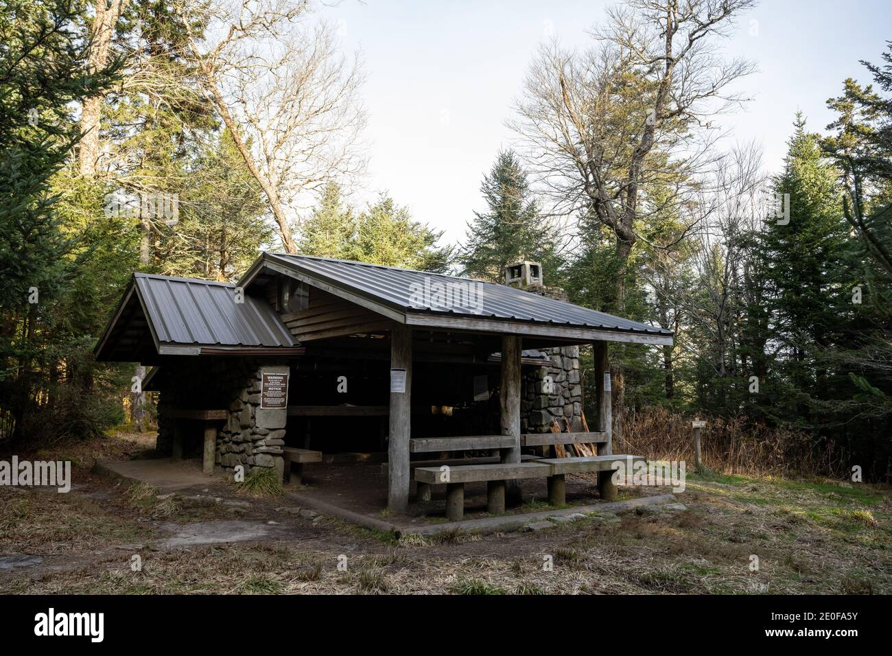 Appalachian trail shelter hi-res stock photography and images - Alamy