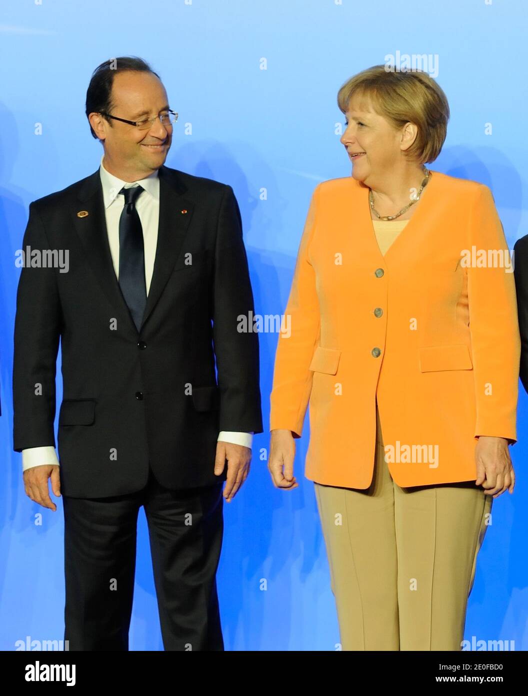 Heads state government pose group hi-res stock photography and images ...