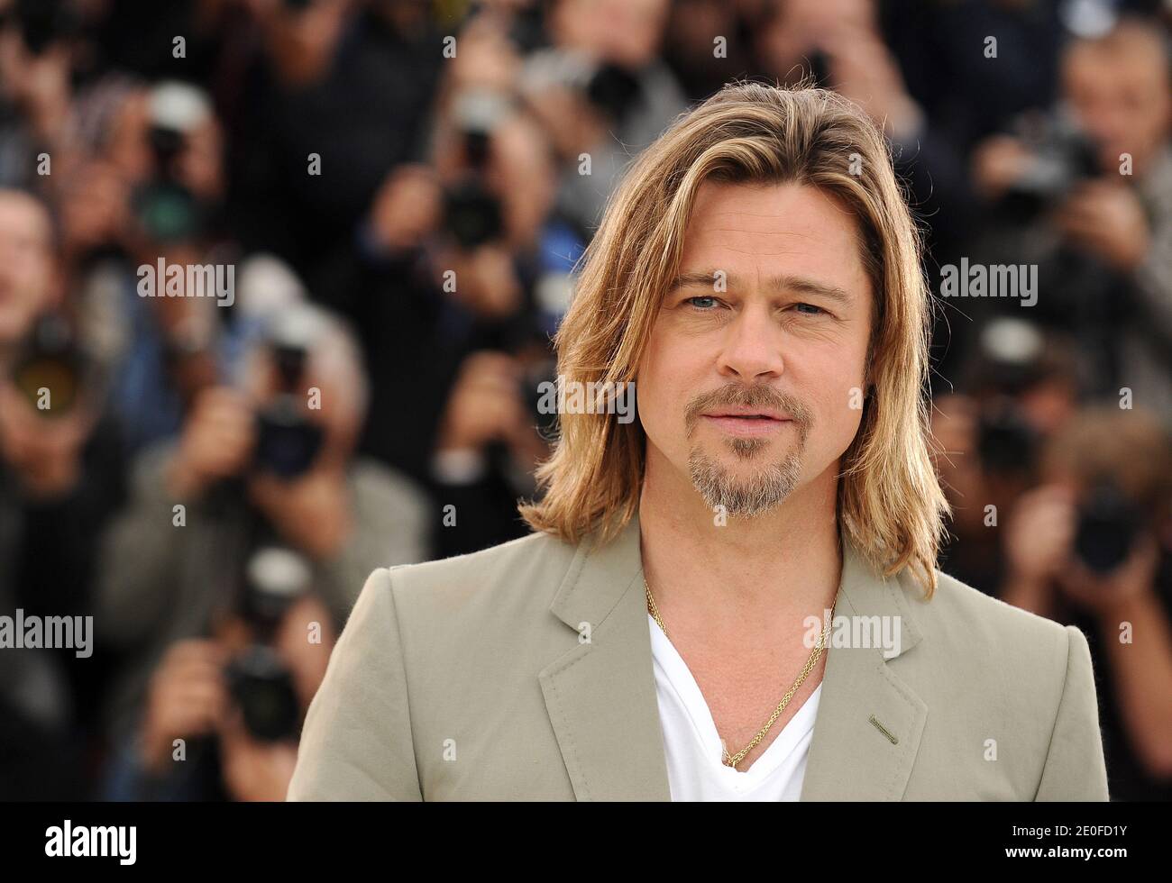 Brad Pitt poses during the photocall of 'Killing them Softly' as part ...