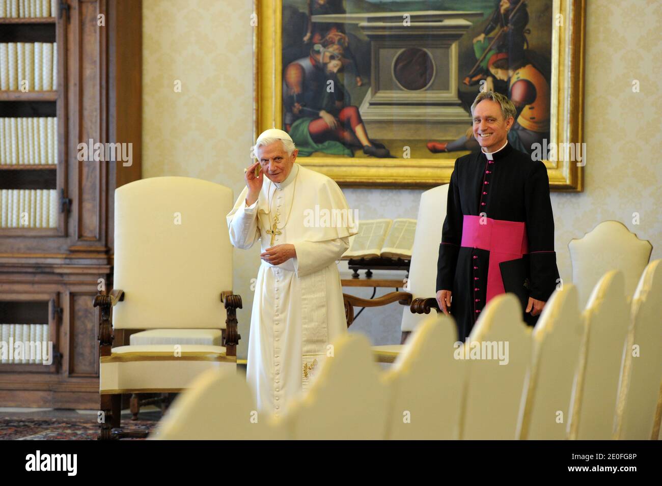 Georg ganswein benoit xvi hi-res stock photography and images - Alamy