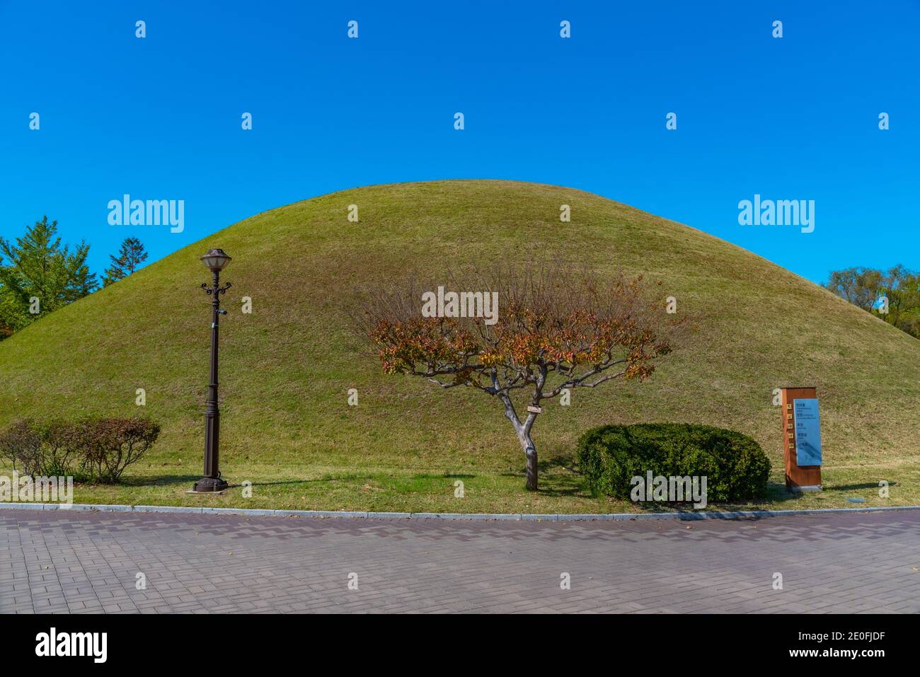 Cheonmachong tomb hi-res stock photography and images - Alamy