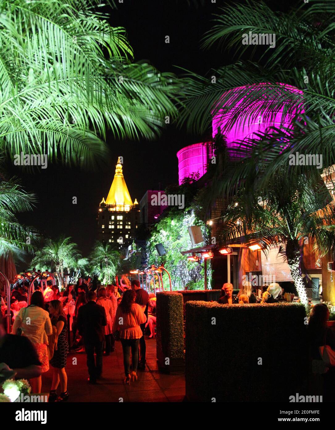 230 fifth rooftop bar hi-res stock photography and images - Alamy