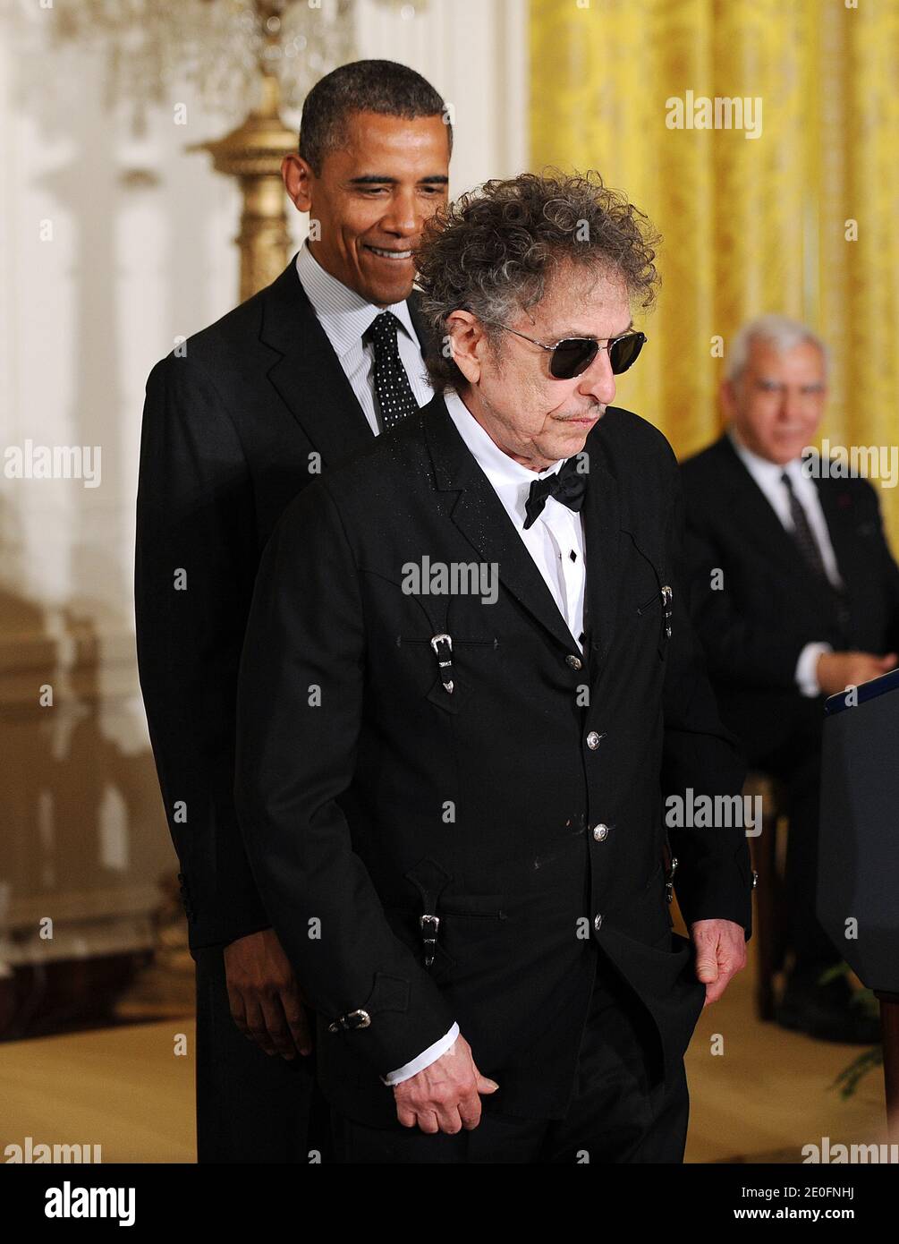 President Barack Obama awards the Presidential Medal of Freedom to ...