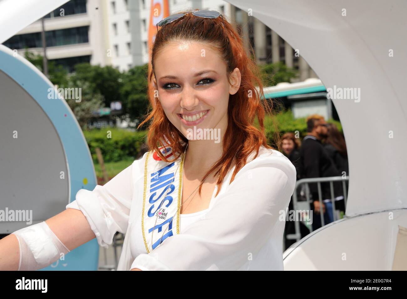 Delphine wespiser miss france 2012 hi-res stock photography and images ...