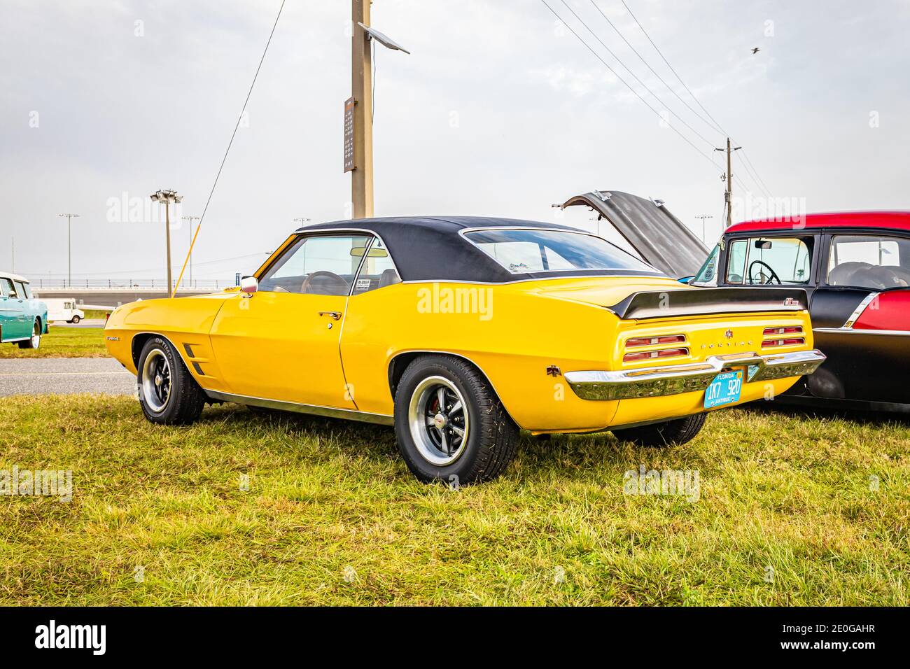 Pontiac firebird 1969 hi-res stock photography and images - Alamy