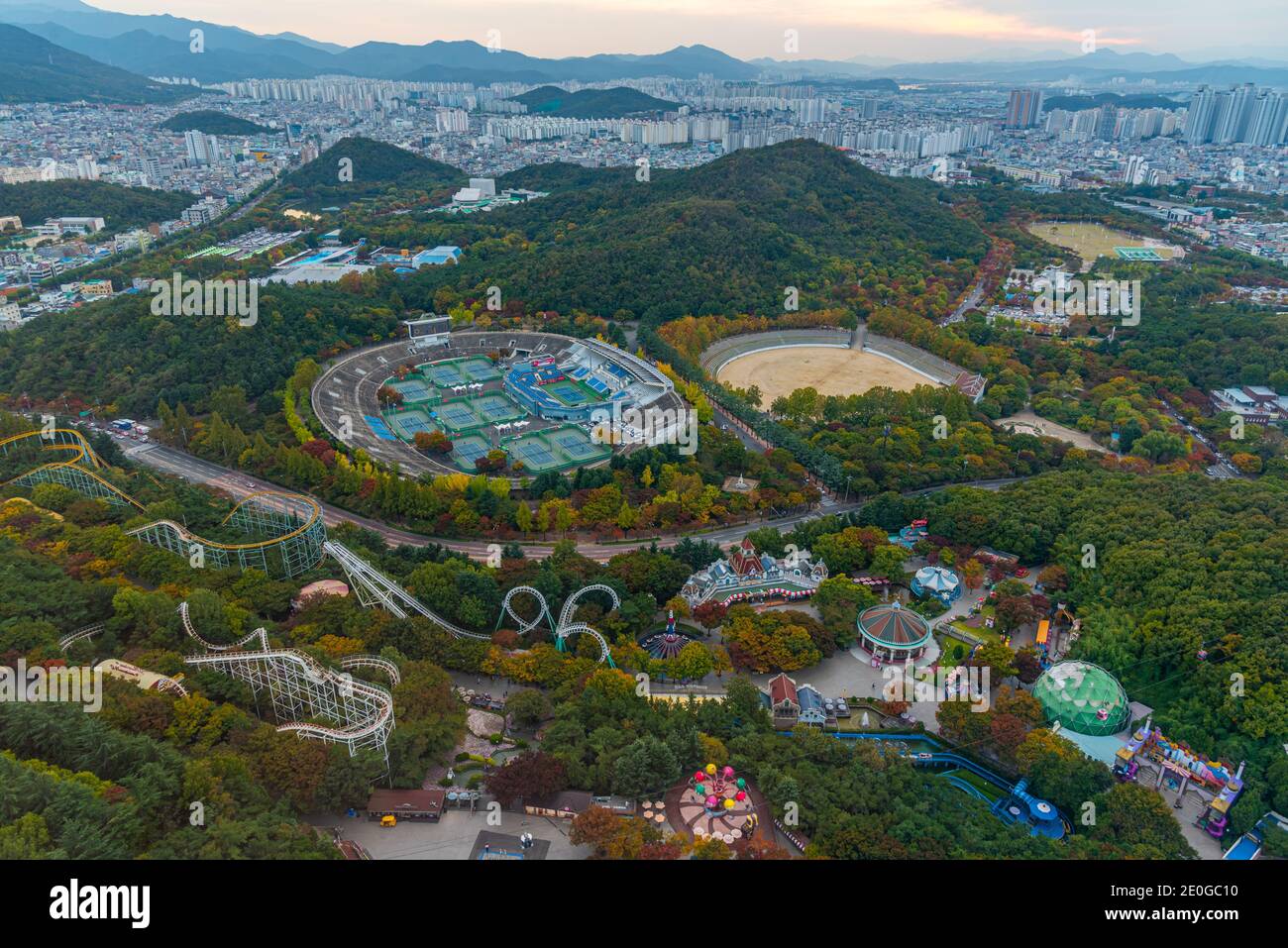 Sunset aerial view of eworld amusement park in Daegu, Republic of Korea ...