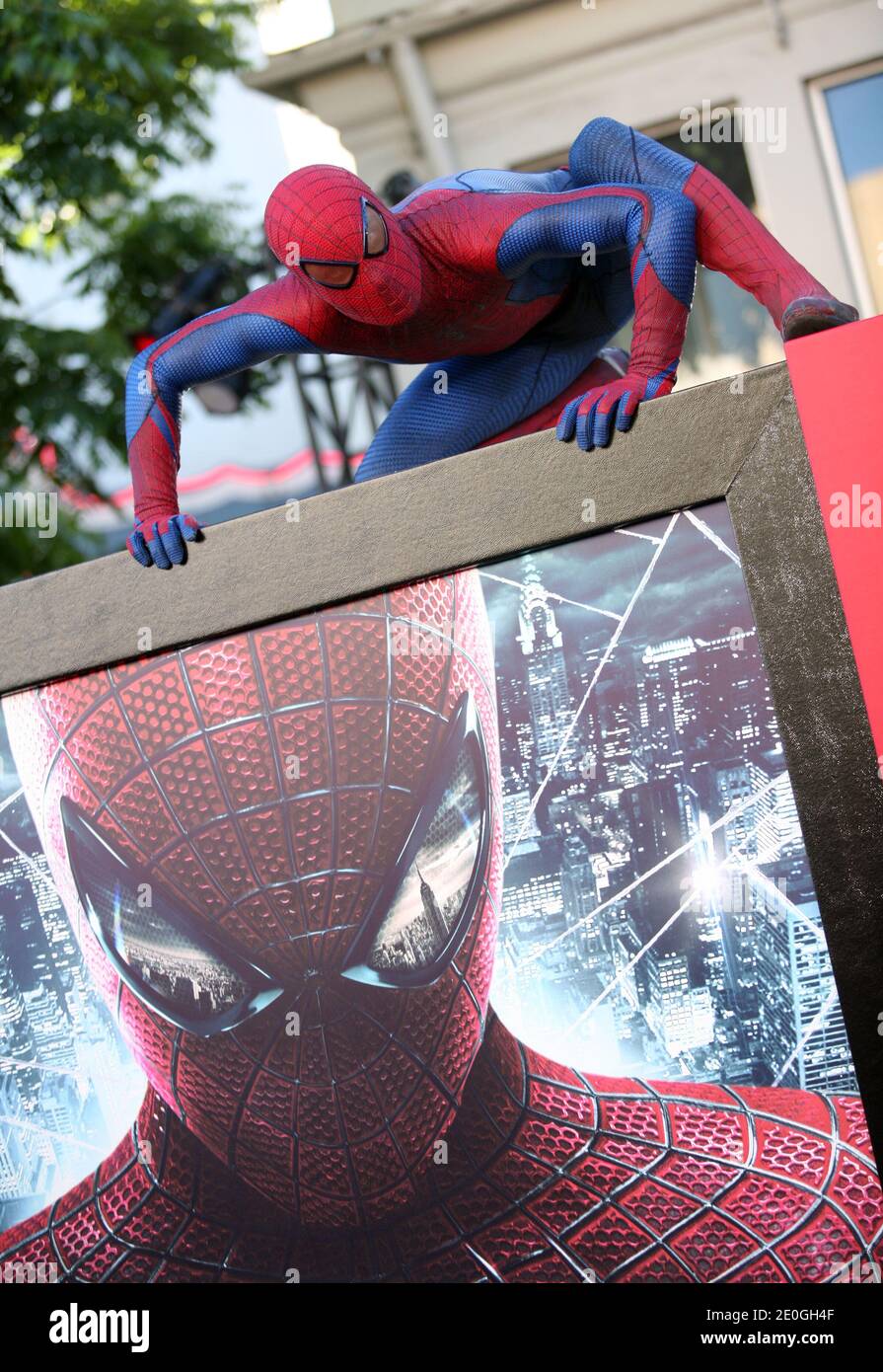 Atmosphere at the premiere of Columbia Pictures 'The Amazing Spider-Man ...